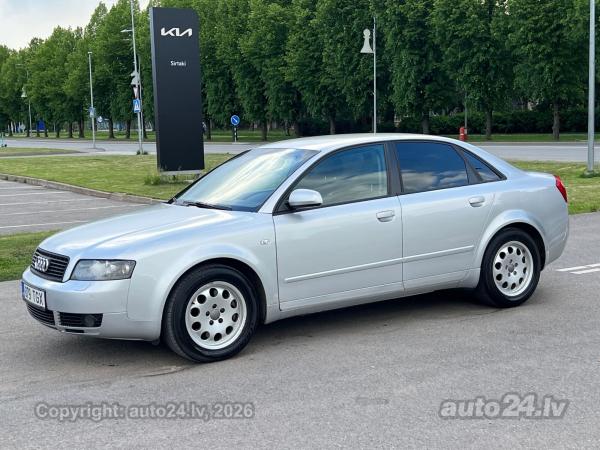 Серый Ауди А4 2003 в Нарва, объемом двигателя 2.50 л и пробегом 365 тыс. км за 1499 €, фото 1 на AUTOMOTO.COM.LV