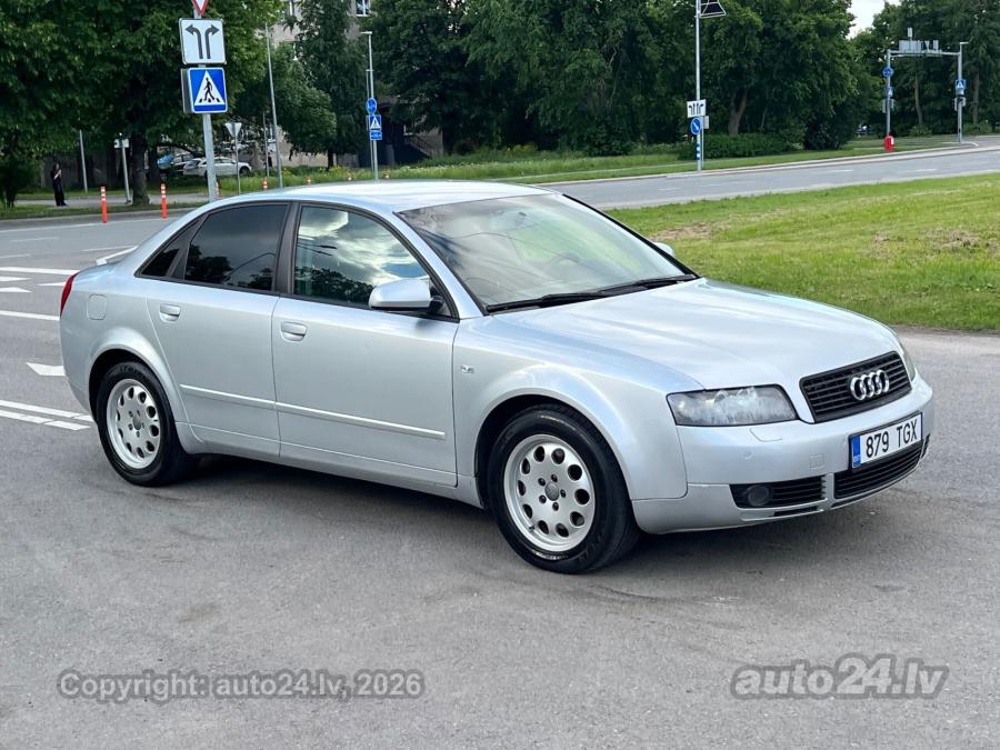 Pelēks Audi A4 2003 Narva, ar dzinēja tilpumu 2.50 L un nobraukumu 365 tūkst. km par 1499 €, foto 5 vietnē AUTOMOTO.COM.LV