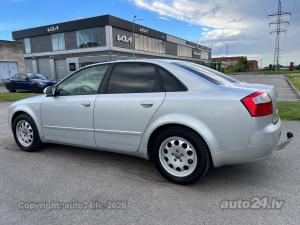 Pelēks Audi A4 2003 Narva, ar dzinēja tilpumu 2.50 L un nobraukumu 365 tūkst. km par 1499 €, foto 9 vietnē AUTOMOTO.COM.LV