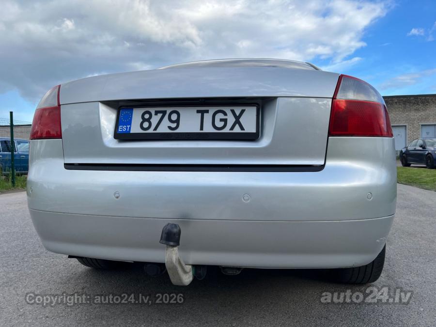 Pelēks Audi A4 2003 Narva, ar dzinēja tilpumu 2.50 L un nobraukumu 365 tūkst. km par 1499 €, foto 14 vietnē AUTOMOTO.COM.LV