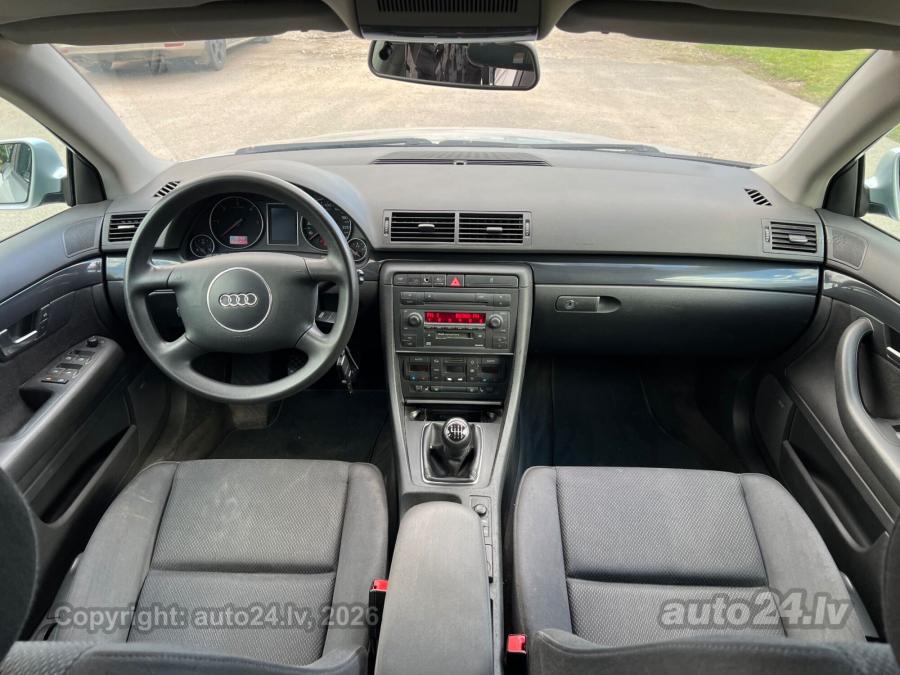 Pelēks Audi A4 2003 Narva, ar dzinēja tilpumu 2.50 L un nobraukumu 365 tūkst. km par 1499 €, foto 16 vietnē AUTOMOTO.COM.LV