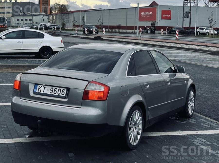 Pelēks Audi A4 2003 Jelgava, ar dzinēja tilpumu 2.50 L un nobraukumu 434 tūkst. km par 1700 €, foto 8 vietnē AUTOMOTO.COM.LV
