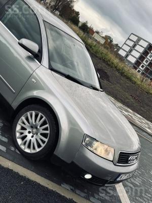 Pelēks Audi A4 2003 Jelgava, ar dzinēja tilpumu 2.50 L un nobraukumu 434 tūkst. km par 1700 €, foto 9 vietnē AUTOMOTO.COM.LV