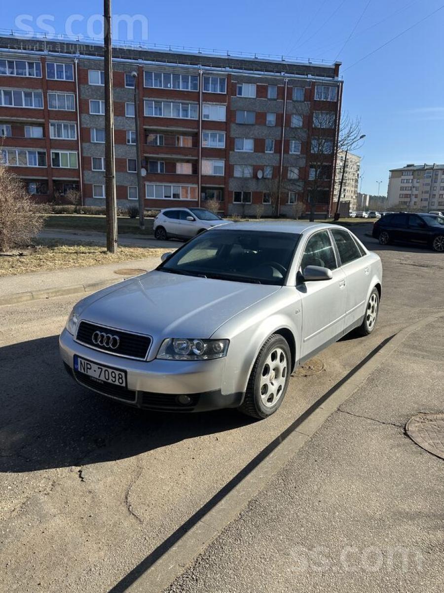 Pelēks Audi A4 2003 Daugavpils, ar dzinēja tilpumu 1.90 L un nobraukumu 350 tūkst. km par 2050 €, foto 3 vietnē AUTOMOTO.COM.LV