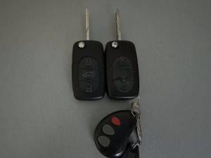 Серый Ауди А4 2003 в Рига, объемом двигателя 1.60 л и пробегом 310 тыс. км за 990 €, фото 14 на AUTOMOTO.COM.LV