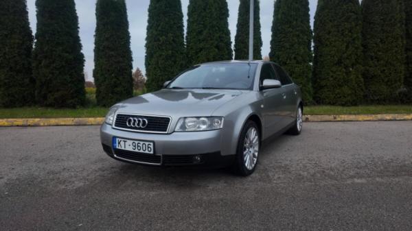 Pelēks Audi A4 2003 Rīga, ar dzinēja tilpumu 2.50 L un nobraukumu 435 tūkst. km par 2600 €, foto 3 vietnē AUTOMOTO.COM.LV