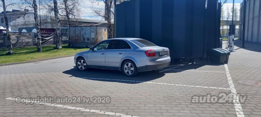 Серый Ауди А4 2003 в Таллин, объемом двигателя 1.80 л и пробегом 350 тыс. км за 4500 €, фото 1 на AUTOMOTO.COM.LV