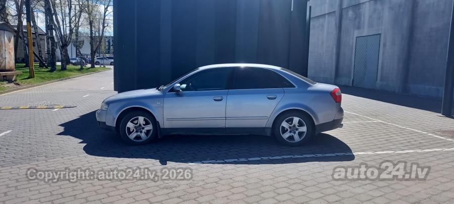 Серый Ауди А4 2003 в Таллин, объемом двигателя 1.80 л и пробегом 350 тыс. км за 4500 €, фото 4 на AUTOMOTO.COM.LV