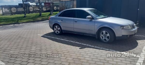 Grey Audi A4 2003 in Tallinn, with an engine capacity of 1.80 L and mileage of 350 thousand km for 4500 €, photo 5 on AUTOMOTO.COM.LV