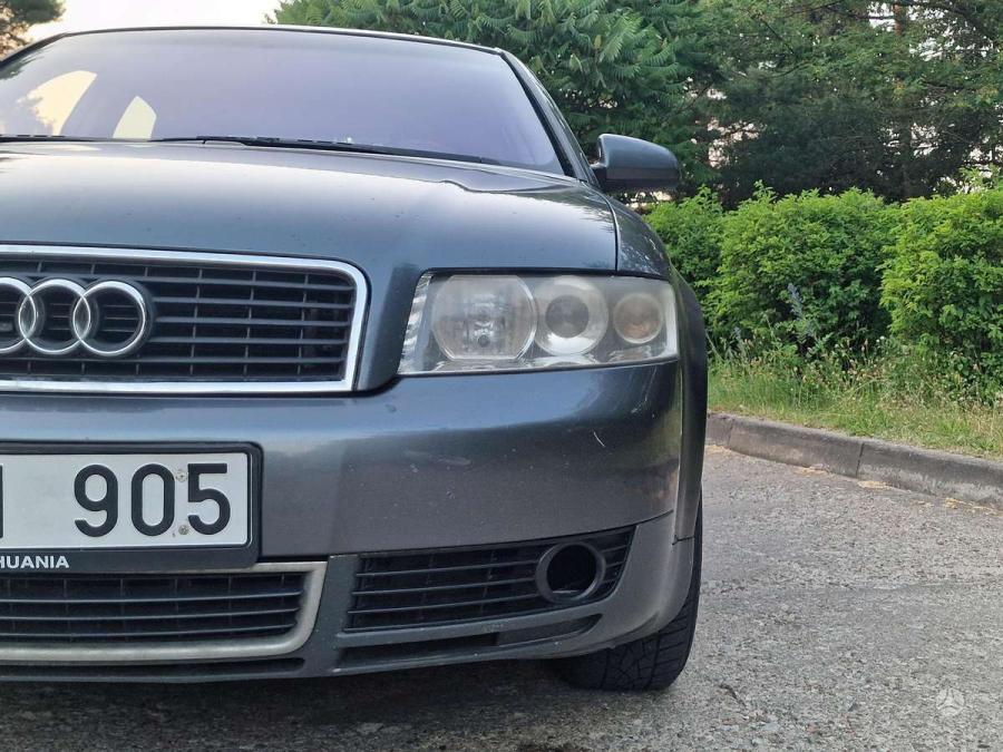 Pelēks Audi A4 2003 Viļņa, ar dzinēja tilpumu 1.90 L un nobraukumu 387 tūkst. km par 1750 €, foto 12 vietnē AUTOMOTO.COM.LV