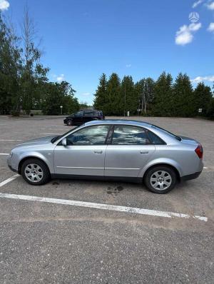 Pelēks Audi A4 2003 Radviliškis, ar dzinēja tilpumu 1.90 L un nobraukumu 340 tūkst. km par 1500 €, foto 5 vietnē AUTOMOTO.COM.LV