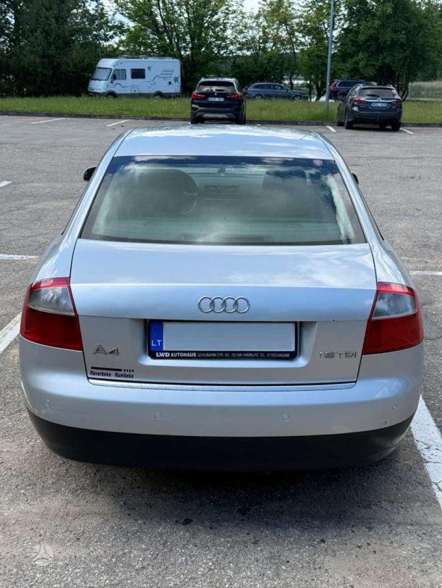 Pelēks Audi A4 2003 Radviliškis, ar dzinēja tilpumu 1.90 L un nobraukumu 340 tūkst. km par 1500 €, foto 6 vietnē AUTOMOTO.COM.LV