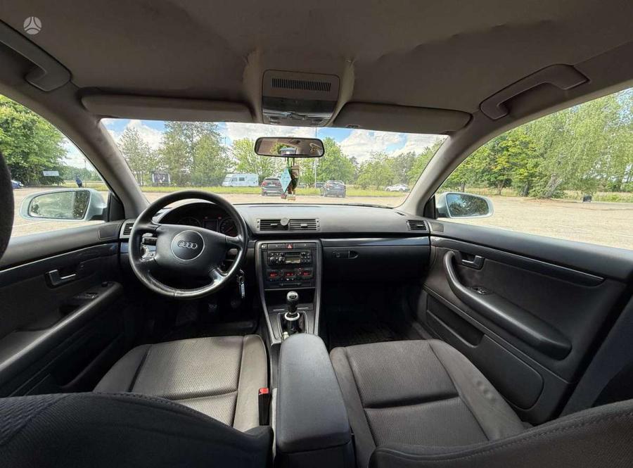 Pelēks Audi A4 2003 Radviliškis, ar dzinēja tilpumu 1.90 L un nobraukumu 340 tūkst. km par 1500 €, foto 11 vietnē AUTOMOTO.COM.LV