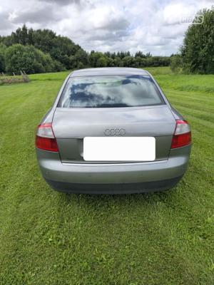 Pelēks Audi A4 2003 Skuodas, ar dzinēja tilpumu 1.90 L un nobraukumu 350 tūkst. km par 1800 €, foto 3 vietnē AUTOMOTO.COM.LV