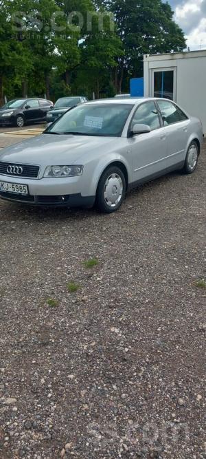 Pelēks Audi A4 2003 Cēsis, ar dzinēja tilpumu 2.00 L un nobraukumu 191 tūkst. km par 2950 €, foto  vietnē AUTOMOTO.COM.LV