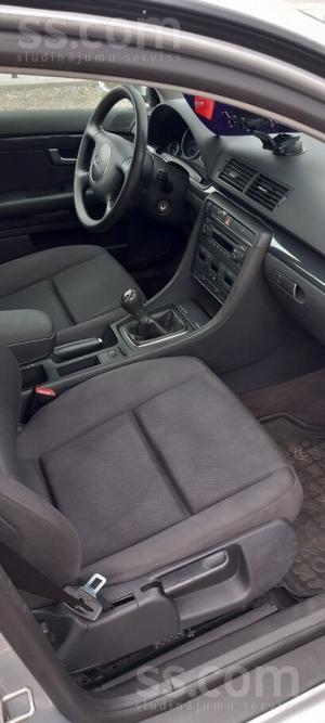 Pelēks Audi A4 2003 Cēsis, ar dzinēja tilpumu 2.00 L un nobraukumu 191 tūkst. km par 2950 €, foto 5 vietnē AUTOMOTO.COM.LV
