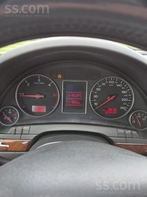 Grey Audi A4 2003 in Bauska, with an engine capacity of 1.90 L and mileage of 0 thousand km for 900 €, photo 4 on AUTOMOTO.COM.LV