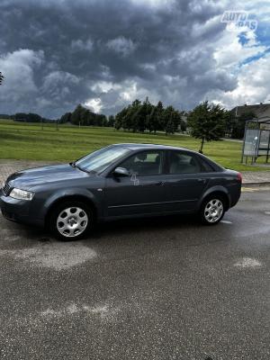 Pelēks Audi A4 2003 Telšiai, ar dzinēja tilpumu 1.90 L un nobraukumu 424 tūkst. km par 1500 €, foto 3 vietnē AUTOMOTO.COM.LV