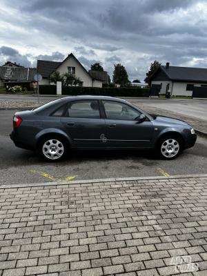Pelēks Audi A4 2003 Telšiai, ar dzinēja tilpumu 1.90 L un nobraukumu 424 tūkst. km par 1500 €, foto 7 vietnē AUTOMOTO.COM.LV