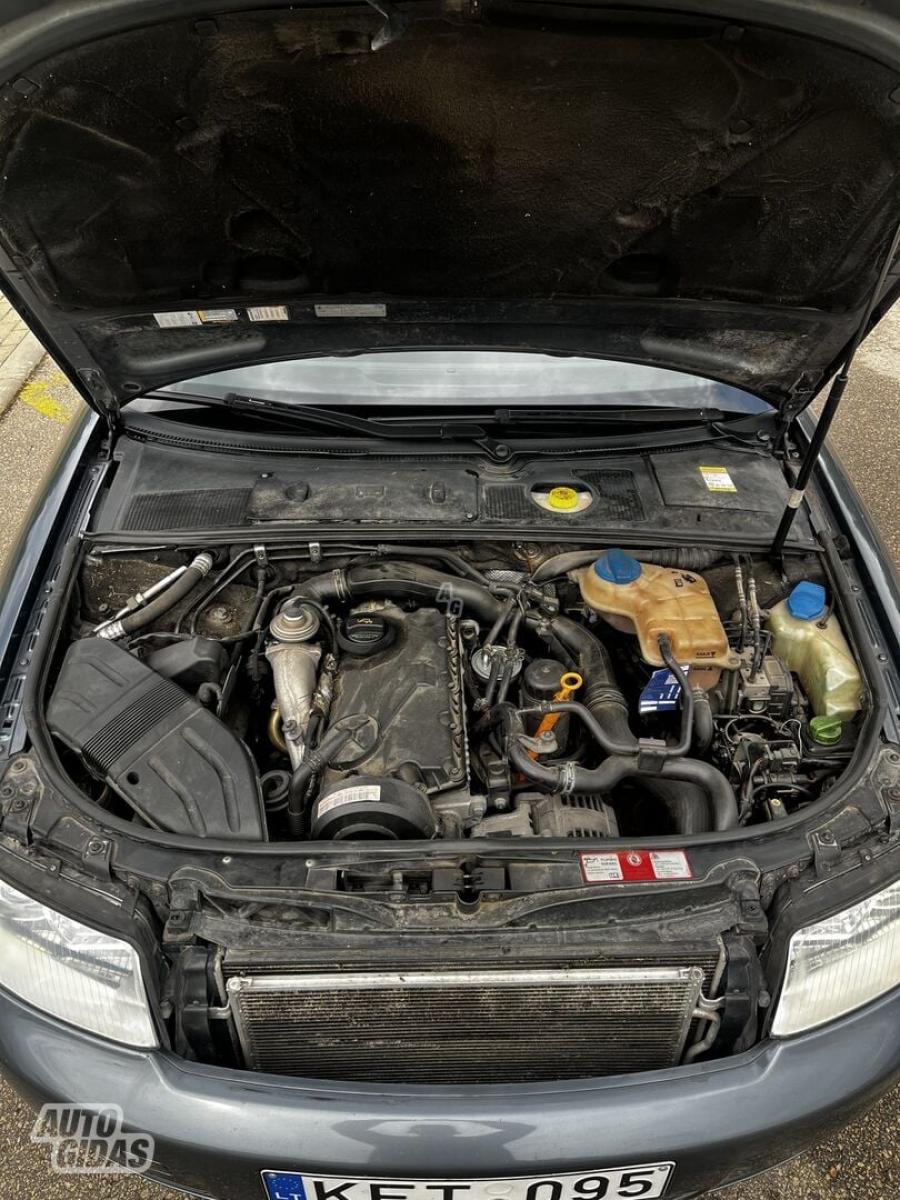 Pelēks Audi A4 2003 Telšiai, ar dzinēja tilpumu 1.90 L un nobraukumu 424 tūkst. km par 1500 €, foto 9 vietnē AUTOMOTO.COM.LV