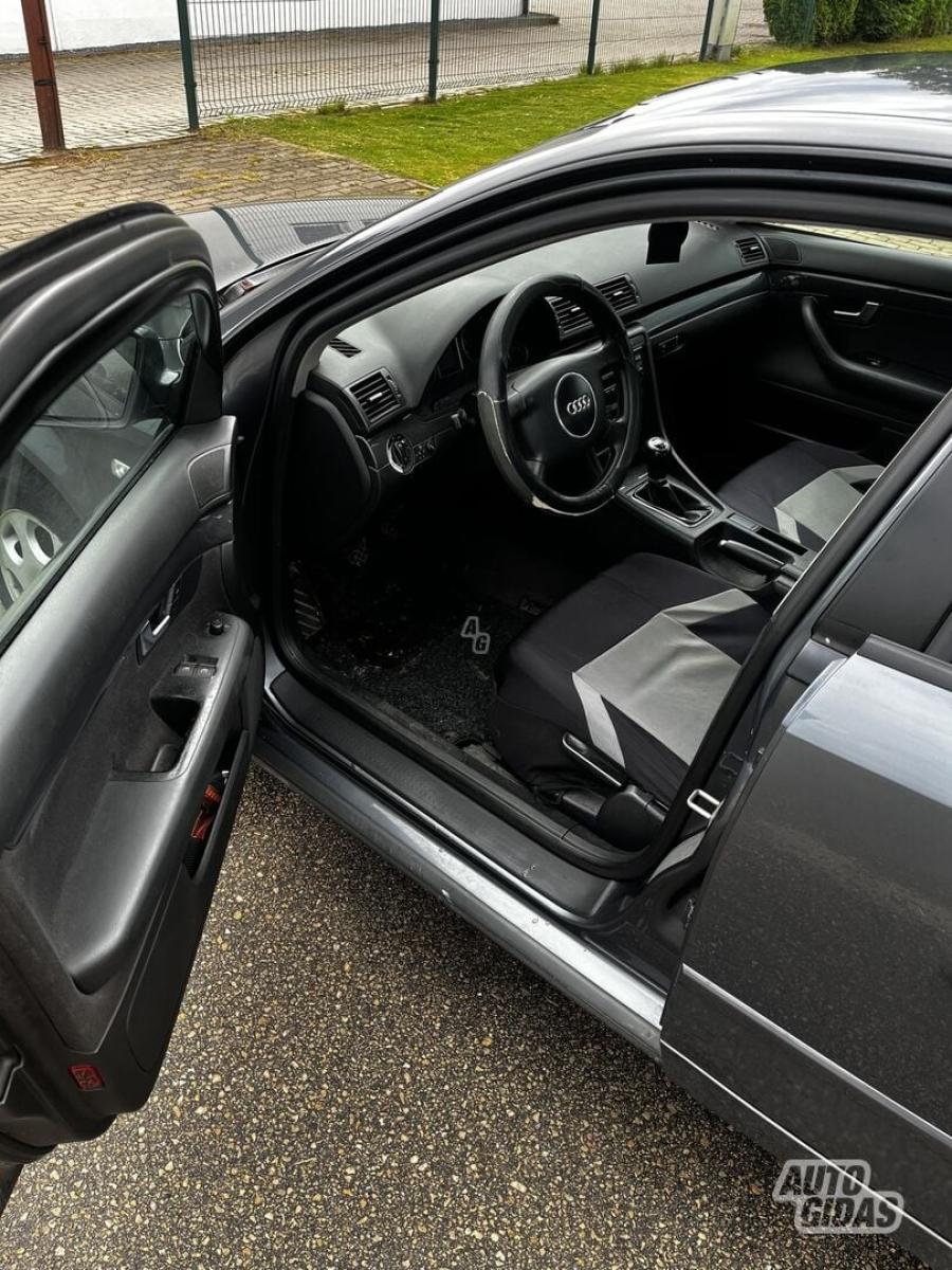 Pelēks Audi A4 2003 Telšiai, ar dzinēja tilpumu 1.90 L un nobraukumu 424 tūkst. km par 1500 €, foto 15 vietnē AUTOMOTO.COM.LV