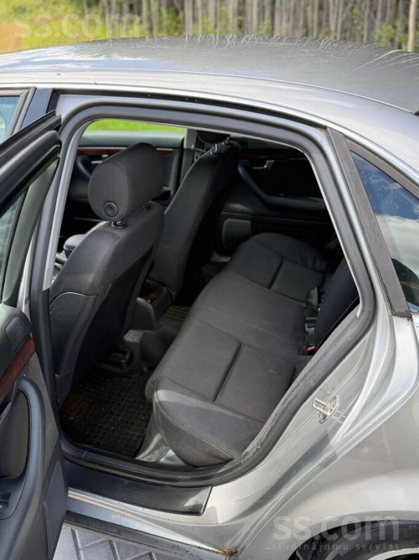 Pelēks Audi A4 2003 Kuldīga, ar dzinēja tilpumu 1.90 L un nobraukumu 375 tūkst. km par 1300 €, foto 6 vietnē AUTOMOTO.COM.LV
