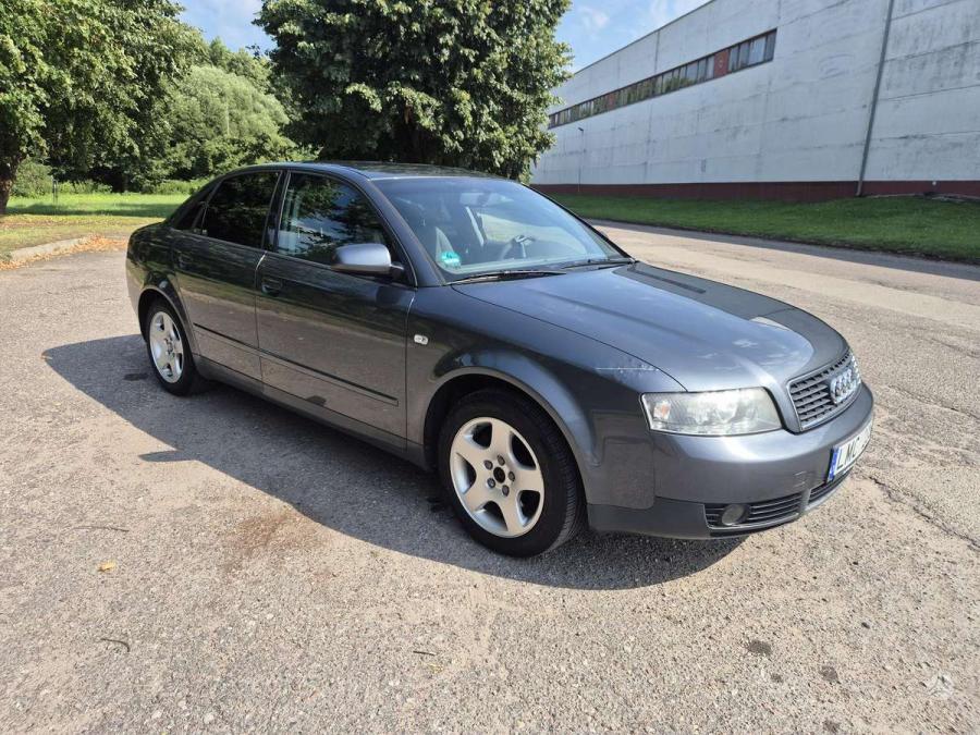 Grey Audi A4 2003 in Marijampole, with an engine capacity of 1.98 L and mileage of 221 thousand km for 1450 €, photo 4 on AUTOMOTO.COM.LV
