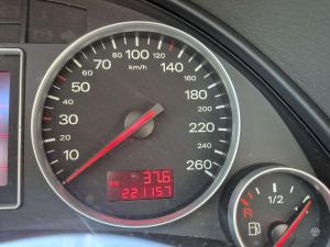 Grey Audi A4 2003 in Marijampole, with an engine capacity of 1.98 L and mileage of 221 thousand km for 1450 €, photo 13 on AUTOMOTO.COM.LV