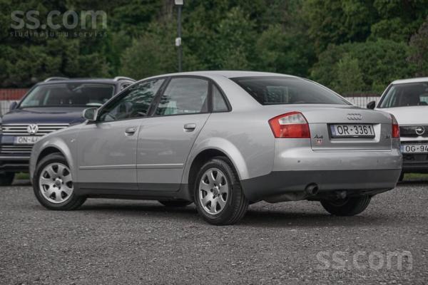 Pelēks Audi A4 2003 Rīga, ar dzinēja tilpumu 2.00 L un nobraukumu 297 tūkst. km par 2590 €, foto 3 vietnē AUTOMOTO.COM.LV