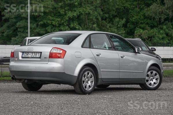 Pelēks Audi A4 2003 Rīga, ar dzinēja tilpumu 2.00 L un nobraukumu 297 tūkst. km par 2590 €, foto 4 vietnē AUTOMOTO.COM.LV