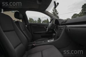 Grey Audi A4 2003 in Riga, with an engine capacity of 2.00 L and mileage of 297 thousand km for 2590 €, photo 6 on AUTOMOTO.COM.LV