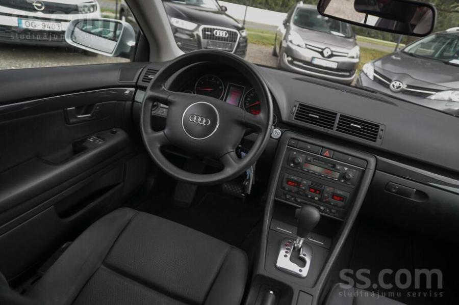 Grey Audi A4 2003 in Riga, with an engine capacity of 2.00 L and mileage of 297 thousand km for 2590 €, photo 8 on AUTOMOTO.COM.LV