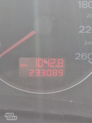 Grey Audi A4 2003 in Kaisiadorys, with an engine capacity of 1.90 L and mileage of 233 thousand km for 1100 €, photo 9 on AUTOMOTO.COM.LV