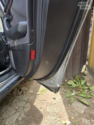 Pelēks Audi A4 2003 Plungė, ar dzinēja tilpumu 1.90 L un nobraukumu 478 tūkst. km par 1200 €, foto 13 vietnē AUTOMOTO.COM.LV