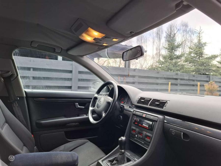 Pelēks Audi A4 2003 Klaipėda, ar dzinēja tilpumu 1.90 L un nobraukumu 398 tūkst. km par 1499 €, foto 8 vietnē AUTOMOTO.COM.LV