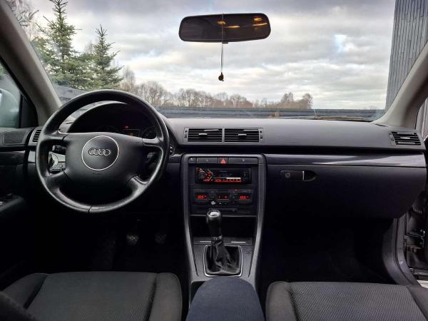 Pelēks Audi A4 2003 Klaipėda, ar dzinēja tilpumu 1.90 L un nobraukumu 398 tūkst. km par 1499 €, foto 9 vietnē AUTOMOTO.COM.LV