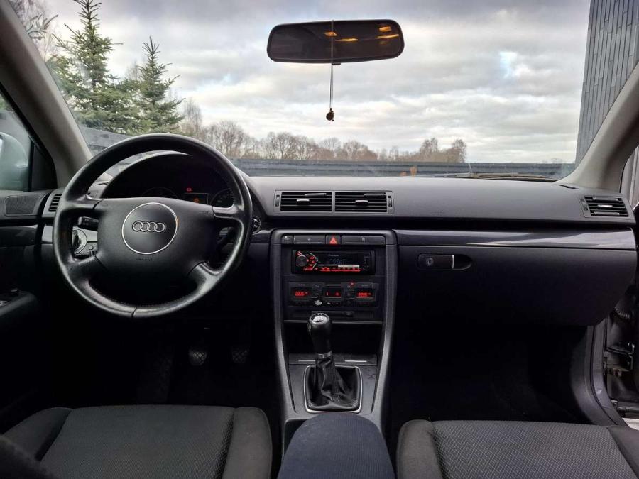 Pelēks Audi A4 2003 Klaipėda, ar dzinēja tilpumu 1.90 L un nobraukumu 398 tūkst. km par 1499 €, foto 9 vietnē AUTOMOTO.COM.LV