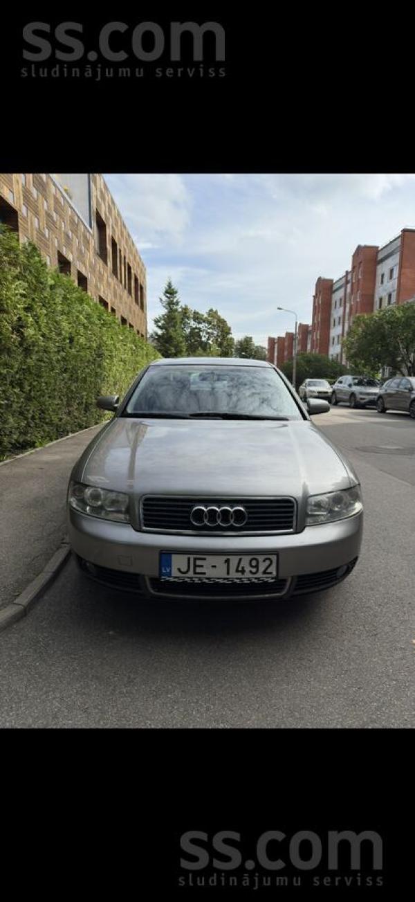 Pelēks Audi A4 2003 Rīga, ar dzinēja tilpumu 1.90 L un nobraukumu 371 tūkst. km par 3000 €, foto 1 vietnē AUTOMOTO.COM.LV
