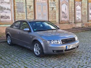 Audi A4 2003 Valka vietnē Pelēks Audi A4 2003 Valka, ar dzinēja tilpumu 1.90 L un nobraukumu 347 tūkst. km par 1590 €, foto 1 vietnē AUTOMOTO.COM.LV