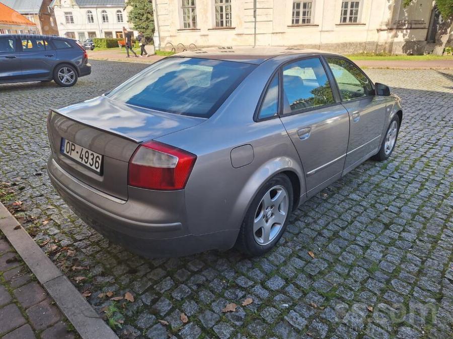 Pelēks Audi A4 2003 Valka, ar dzinēja tilpumu 1.90 L un nobraukumu 347 tūkst. km par 1590 €, foto 4 vietnē AUTOMOTO.COM.LV