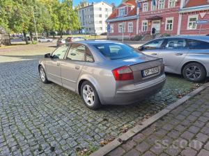 Pelēks Audi A4 2003 Valka, ar dzinēja tilpumu 1.90 L un nobraukumu 347 tūkst. km par 1590 €, foto 5 vietnē AUTOMOTO.COM.LV
