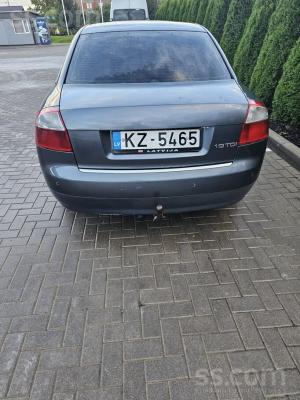 Grey Audi A4 2003 in Ludza, with an engine capacity of 1.90 L and mileage of 395 thousand km for 1450 €, photo 5 on AUTOMOTO.COM.LV