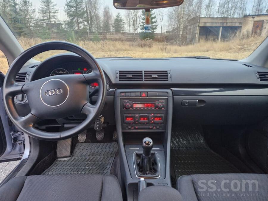Pelēks Audi A4 2004 Limbaži, ar dzinēja tilpumu 2.00 L un nobraukumu 73 tūkst. km par 3999 €, foto 10 vietnē AUTOMOTO.COM.LV