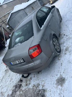 Grey Audi A4 2004 in Kaunas, with an engine capacity of 1.90 L and mileage of 375 thousand km for 1750 €, photo 4 on AUTOMOTO.COM.LV