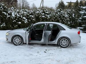 Grey Audi A4 2004 in Riga, with an engine capacity of 2.00 L and mileage of 222 thousand km for 2250 €, photo 8 on AUTOMOTO.COM.LV