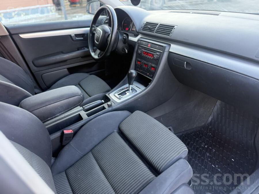 Grey Audi A4 2004 in Riga, with an engine capacity of 2.00 L and mileage of 222 thousand km for 2250 €, photo 16 on AUTOMOTO.COM.LV