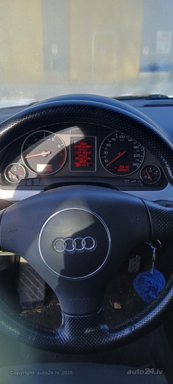 Pelēks Audi A4 2004 Pelva, ar dzinēja tilpumu 1.80 L un nobraukumu 303 tūkst. km par 1200 €, foto 8 vietnē AUTOMOTO.COM.LV