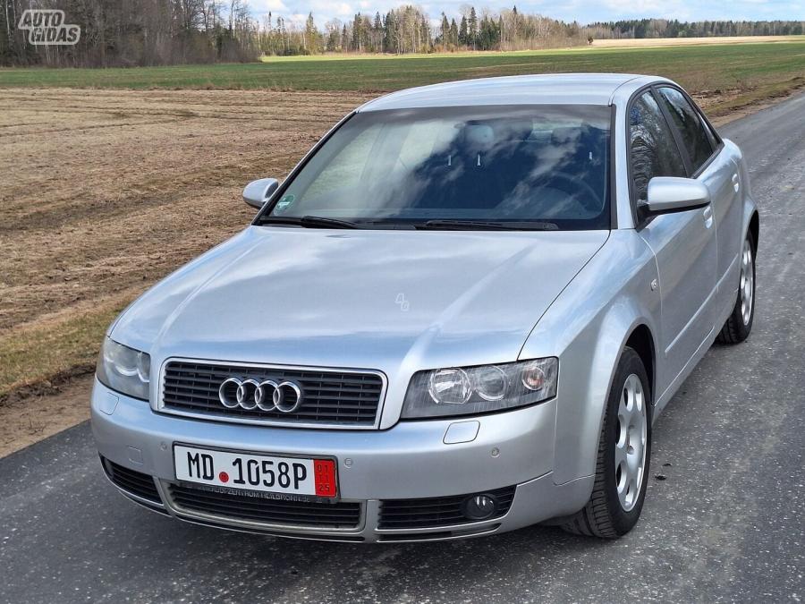 Pelēks Audi A4 2004 Mažeikiai, ar dzinēja tilpumu 1.90 L un nobraukumu 273 tūkst. km par 2650 €, foto 3 vietnē AUTOMOTO.COM.LV
