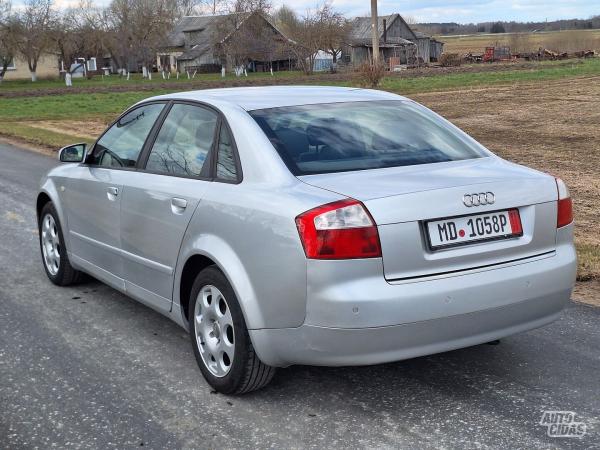 Pelēks Audi A4 2004 Mažeikiai, ar dzinēja tilpumu 1.90 L un nobraukumu 273 tūkst. km par 2650 €, foto 4 vietnē AUTOMOTO.COM.LV