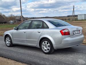 Pelēks Audi A4 2004 Mažeikiai, ar dzinēja tilpumu 1.90 L un nobraukumu 273 tūkst. km par 2650 €, foto 6 vietnē AUTOMOTO.COM.LV